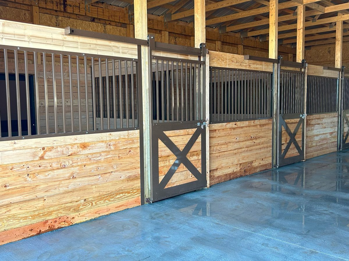 Horseman's Directory - Peak Pole Barns and Manufacturing, USA.